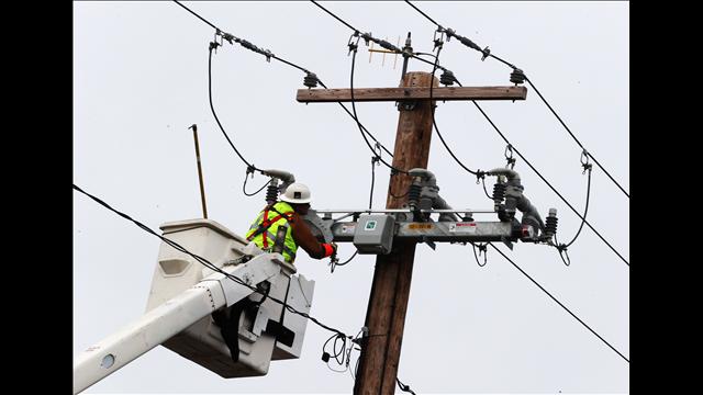 Duke Energy Adds Crews; Give Estimated Time of Restoration | wfmynews2.com