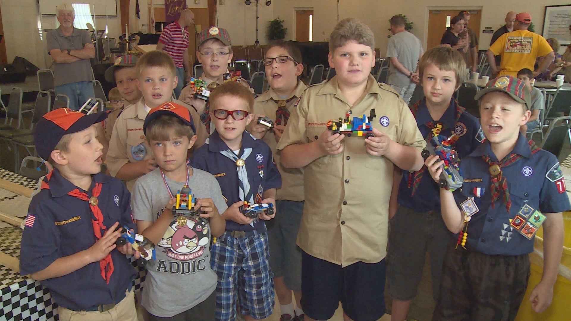 Cub Scouts Design, Build, And Race Lego Cars | wfmynews2.com