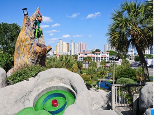 Myrtle Beach Is Known For: Miniature Golf? | wfmynews2.com