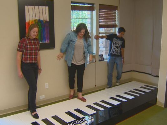 Music Teacher Buys Giant Piano For His Students | wfmynews2.com