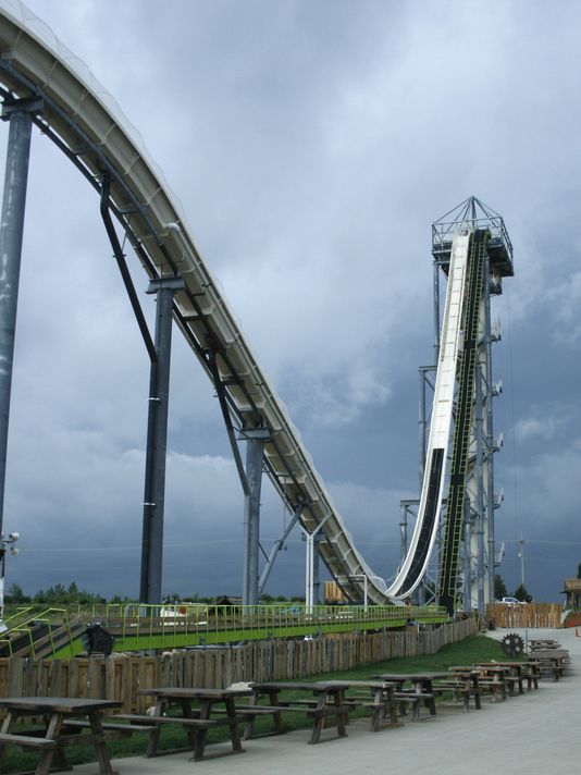 World's Tallest Water Slide Closed After Boy's Death | wfmynews2.com