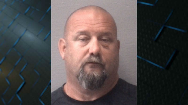 Father of Country Music Star Kellie Pickler Arrested at Carolina Beach ...