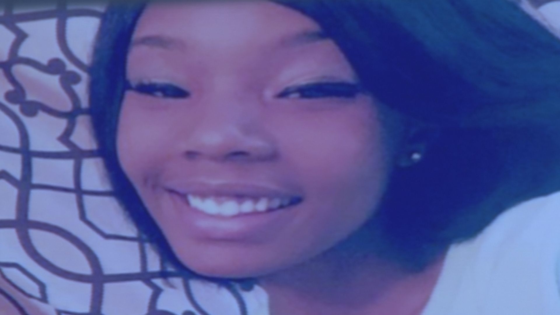 'You know who you are': Family of unsolved teen murder victim begs for ...